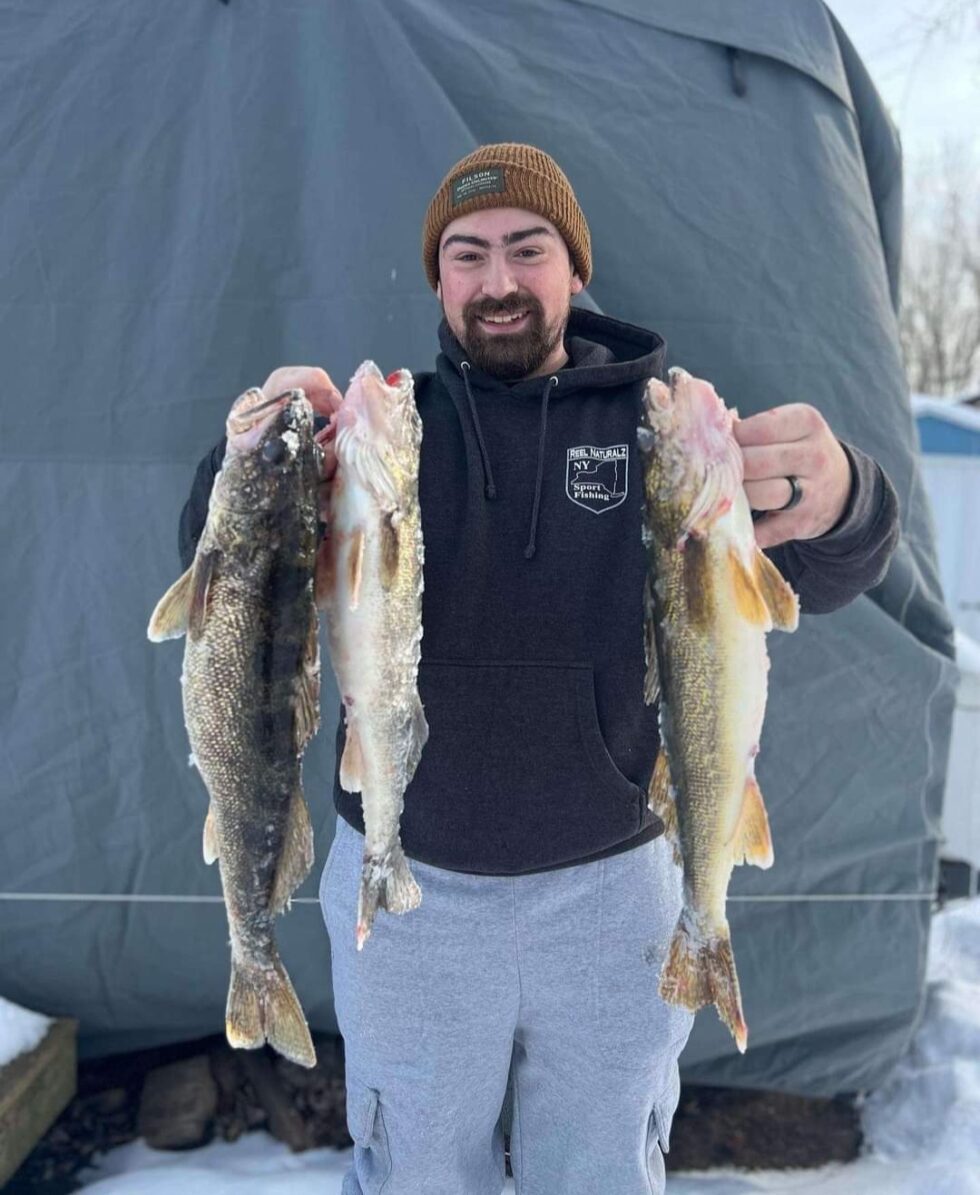 Ice Fishing on Oneida Lake - Reel Naturalz Guide Service
